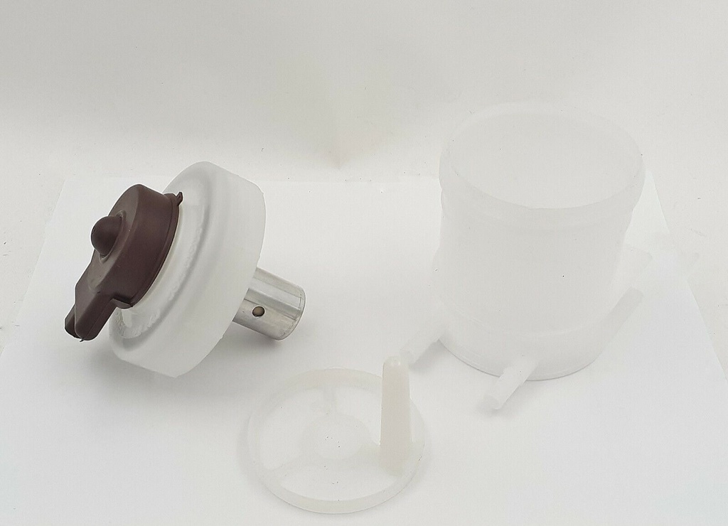 EARLY XJS (NON ABS) BRAKE RESERVOIR AND CAP | Simply Performance