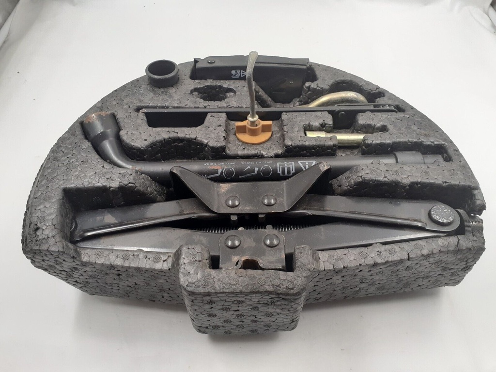 JAGUAR XJ8 X308 XKR 98-03 TOOL KIT TOW JACK MOUNT BAR FOAM CASING WHEEL ...