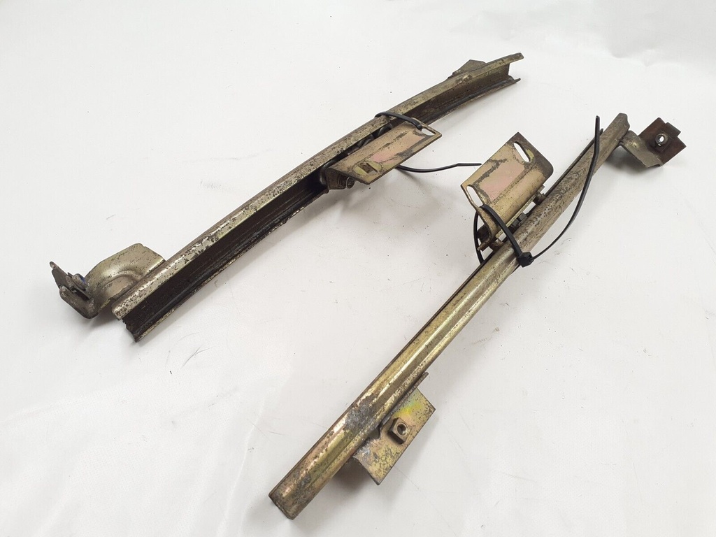 JAGUAR XJS HE CONVERTIBLE RIGHT WINDOWS GUIDE RAIL GLASS CHANNEL ...