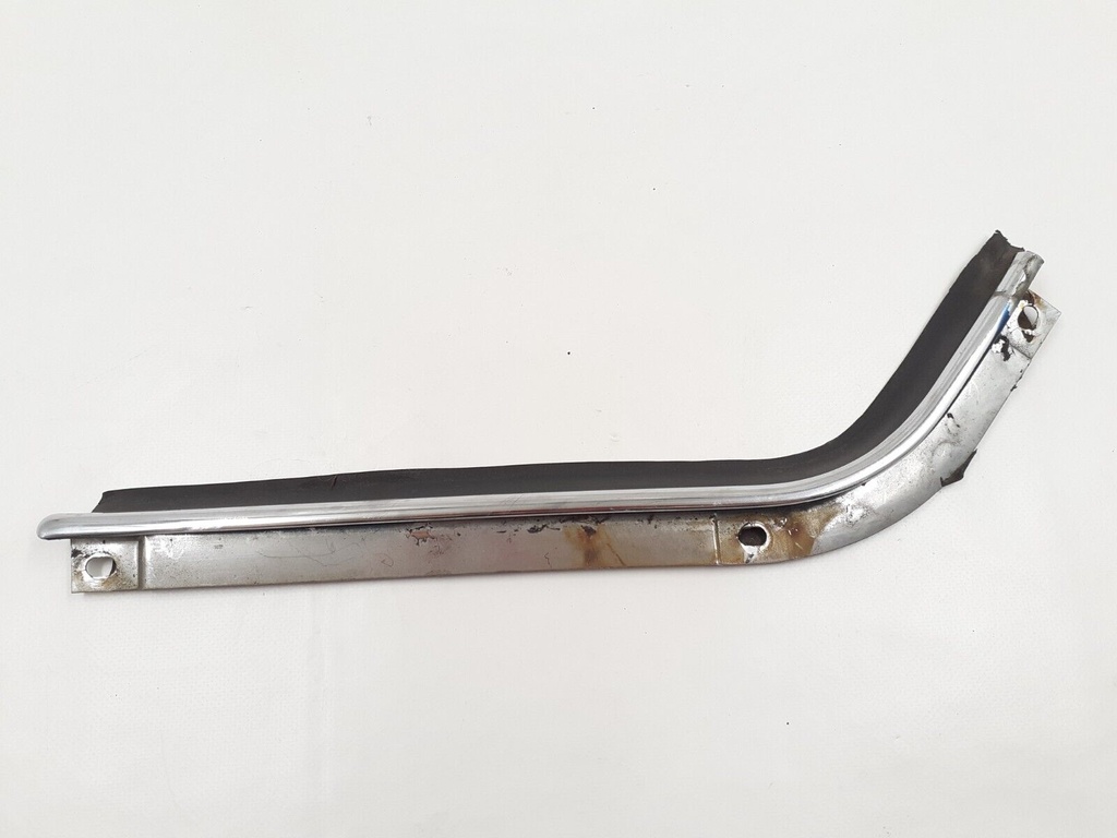 JAGUAR XJS CONVERTIBLE LEFT REAR QUARTER WINDOW WASTE SEAL CHROME STRIP ...
