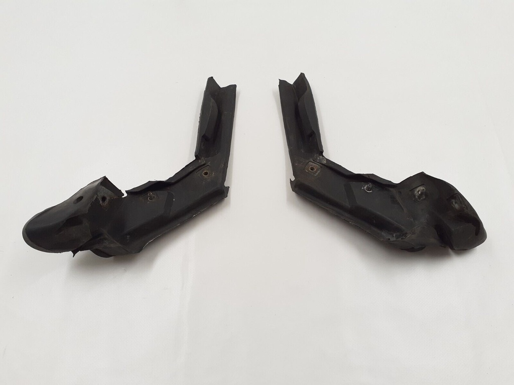 JAGUAR XJS PRE FACELIFT CONVERTIBLE REAR RUBBER WINDOW ROOF C POST ...