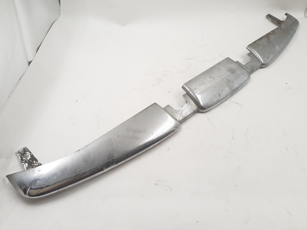 JAGUAR XK8 XKR X100 01-04 FRONT BUMPER CENTRE CHROME SPLITTER VANE ...